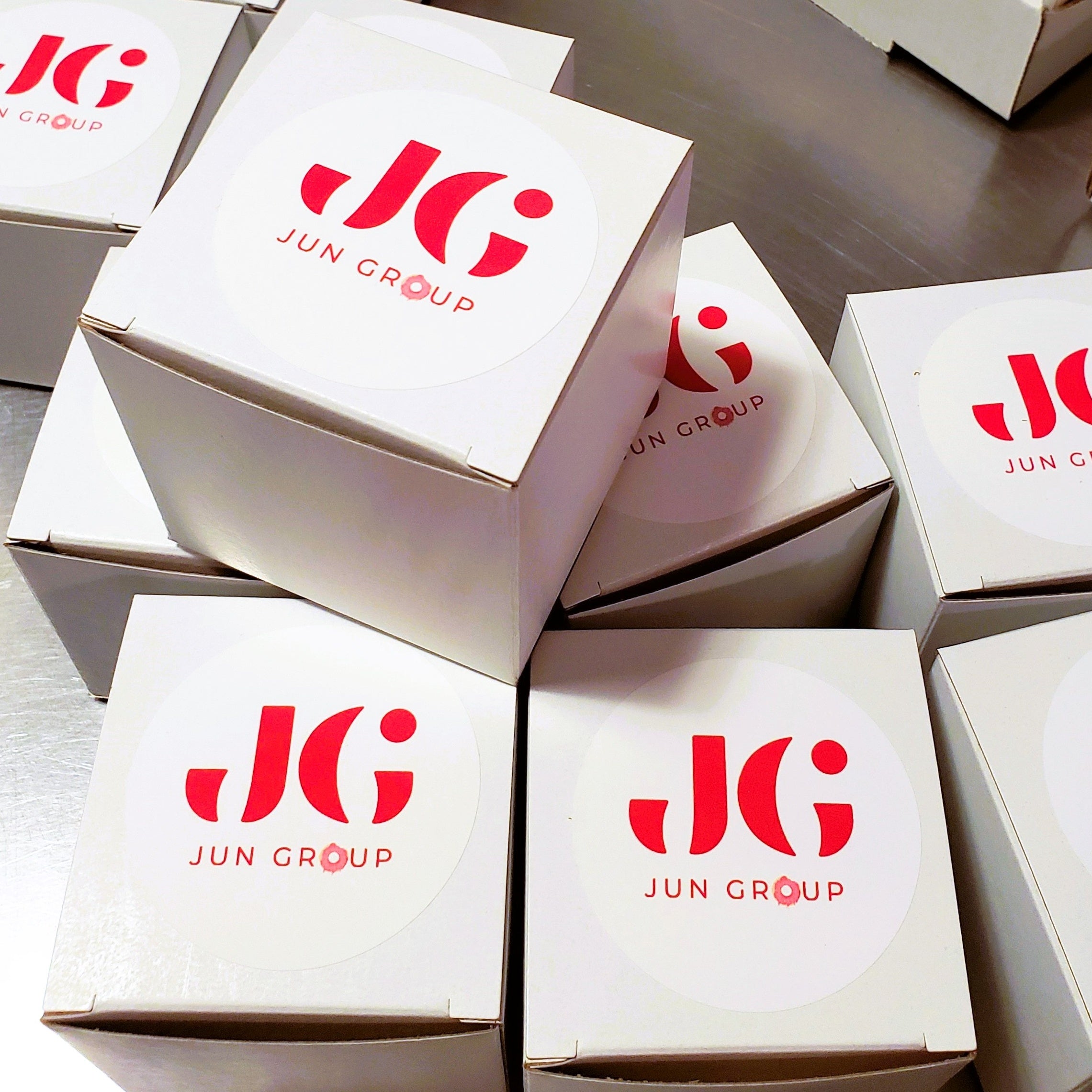 Mini Donut Gift Boxes for Unique Corporate Gifting – BlissBomb